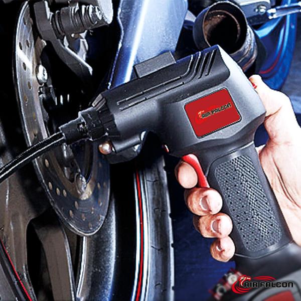 ※返品について原則未使用・未開封の商品に限り、8日以内まで返品可能です。往復送料はお客様のご負担となります。（ご使用後に不良品とわかった場合は除く）■商品情報【商品名】エアファルコン【セット内容】本体、取扱説明書、充電用ACアダプター、エア...