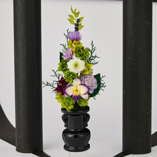 ※返品について原則未使用・未開封の商品に限り、8日以内まで返品可能です。往復送料はお客様のご負担となります。（ご使用後に不良品とわかった場合は除く）■商品情報【商品名】お供え用プリザーブドフラワー「澄蘭」【セット内容】本体×1、花器×1【サ...