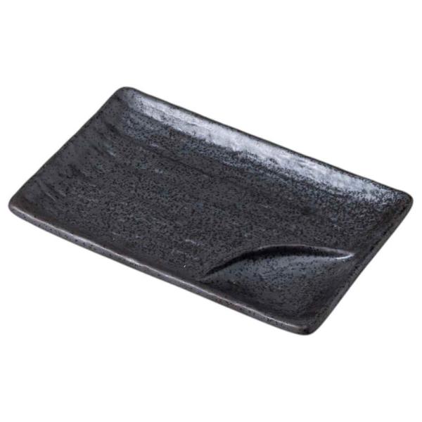 焼き上がりの色あいにマッチする、上質で印象的な器の数々。素材本来の色・艶・香りが器の上で見事に調和します。サイズ: 幅17.4x奥行11.3x高さ 1.8cm生産:日本製磁器陶器の性質上、窯の温度や湿度や釉薬のかかり具合によって色やサイズな...