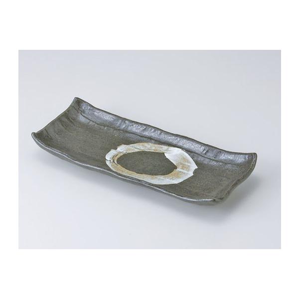 当店と同じ地元の卸商社から直接仕入れる和の器。料理屋さんや旅館などで使用されている本格的なプロ用食器を、ご家庭に格安価格でご提供いたします。季節の器、彩りの器で、食卓をもっとすてきに。〜付出し皿〜シンプルでモダンなものから、純和風の豪華な色...