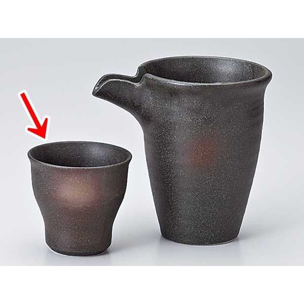 当店と同じ地元の卸商社から直接仕入れる和の器。料理屋さんや旅館、居酒屋などで使用されている本格的なプロ用食器を、ご家庭に格安価格でご提供いたします。季節の器、彩りの器で、食卓をもっとすてきに。〜酒器〜シンプルでモダンなものから、純和風の伝統...