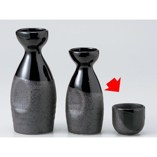 当店と同じ地元の卸商社から直接仕入れる和の器。料理屋さんや旅館などで使用されている本格的なプロ用食器を、ご家庭に格安価格でご提供いたします。季節の器、彩りの器で、食卓をもっとすてきに。サイズ: 直径5x高さ4cm 容量:40cc生産:日本製...