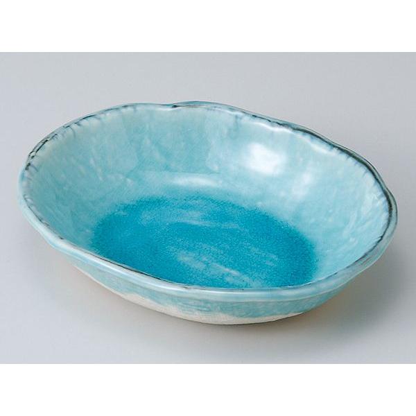 当店と同じ地元の卸商社から直接仕入れる和の器。料理屋さんや旅館などで使用されている本格的なプロ用食器を、ご家庭に格安価格でご提供いたします。季節の器、彩りの器で、食卓をもっとすてきに。〜中鉢〜シンプルでモダンなものから、純和風の豪華な色柄の...