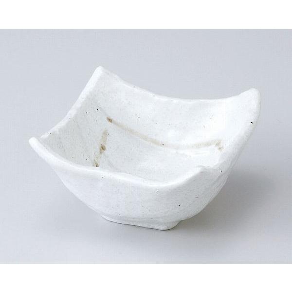 当店と同じ地元の卸商社から直接仕入れる和の小鉢。あなたはどれがお好みですか？サイズ（cm）10×10×5.3生産日本 美濃焼 こちらの商品は協同組合取り寄せ品となります。通常1〜2日で入荷いたしますが、在庫切れの場合1〜2ヶ月かかる場合がご...