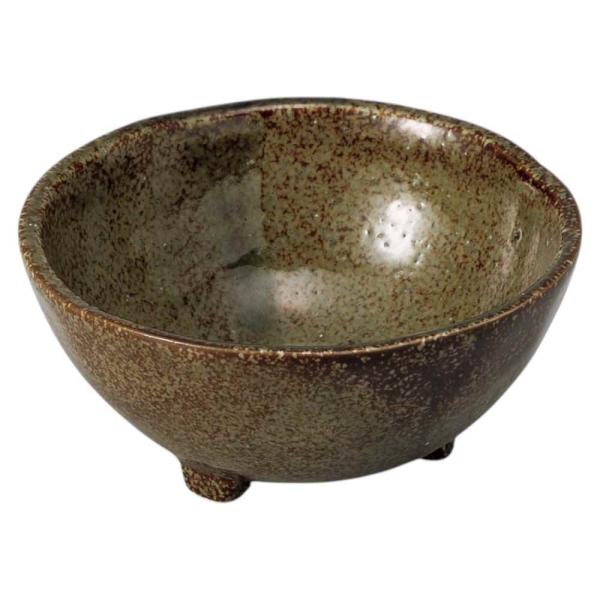 小付。それは小鉢よりも少し小さめ、珍味鉢よりも少し大きめ…というサイズです。酒の肴の珍味入れや、定食屋さんのメイン横の切り干し大根・もずくなど副食用など小鉢にしちゃうと料理が貧相に見えるような一品料理に使います。サイズ: 直径 8x高さ 3...