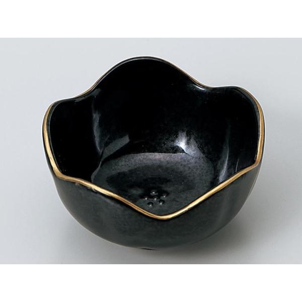 小鉢よりも小さい器に小付やミニ鉢などがございます。醤油皿、珍味鉢など、小さくても食卓を彩る器です。サイズ: 直径7.5x 高さ4cm生産:国内 美濃焼強化※必ずお読みください陶器の性質上、上薬のかかり具合や窯の温度などで掲載写真と多少異なる...