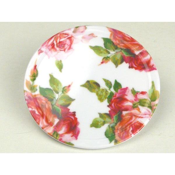 メラミン樹脂製で水濡れと熱に強いコースターです。精緻な花のイラストが鮮やかにテーブルを飾ります。耐熱温度100℃サイズ: 直径 10.2×高さ 0.5cm生産:ベトナムメラミン樹脂形・色など、生産の状況やお客様のディスプレイの状態によって多...