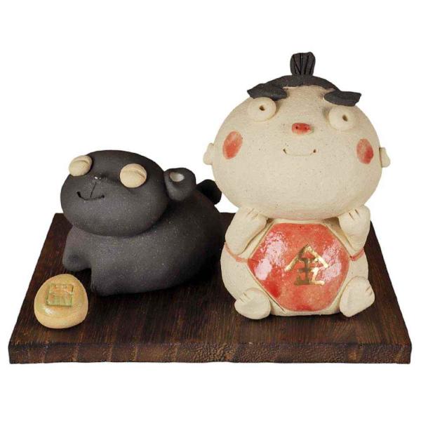 端午の節句。人形師の手造り陶器の五月人形です。マンションやアパートなどで、大きな鯉のぼりや鎧兜や人形を飾ることができない方、また玄関先にちょっと飾りたいという方などに特にお勧めです。自宅用にももちろん、プレゼントとして贈り物にしても喜ばれる...