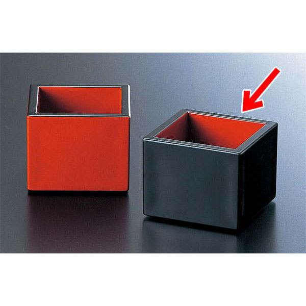 お祝いの席・おめでたい新年の宴にぴったりの、塗りの器です。樹脂製の塗り食器は木製と比べて取り扱いがしやすく、価格も安価で気軽に使えるのが魅力！こんなすてきなマスがあれば、お酒も一層おいしく、おめでたい雰囲気を華やかに盛り上げてくれそうです。...