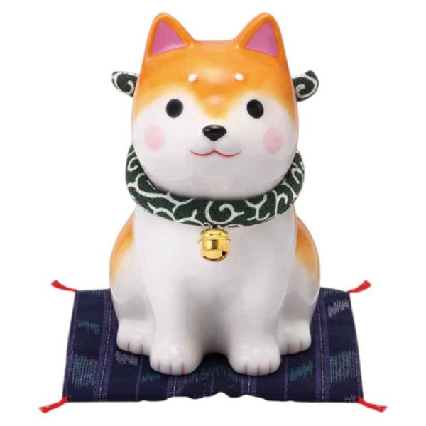 今も昔も愛される柴犬たち。懐かしい日本の風景にもよく似合いますね。つぶらな瞳と素朴な可愛さで元気に福を届けます。サイズ: 高さ14.5cm※必ずお読みください！こちらの商品は取り寄せ品のためご購入後に在庫切れ・入荷遅延のお知らせをする場合が...