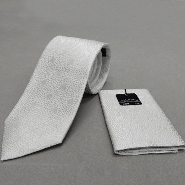 フォーマル　チーフ シルク100％ 礼装 メール便可 おしゃれ 高級 冠婚葬祭 行事 慶事 弔事 父親 日本製  披露宴 お祝い