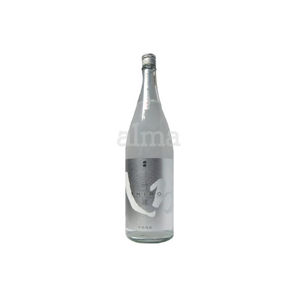 おいしい水と米、そして吟醸酵母を使い低温発酵にて丁寧に造った本格です。まるで日本酒のような吟醸酒のような麗しく華やいだ香りが特徴。さらにそれを本格「しろ」とブレンドしました。米ならではの香りの良さを最大限に引き出し、マイルドでスムーズなのど...