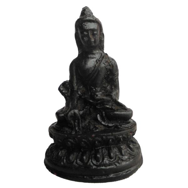 不空成就如来(アモーガシッデイ)何物にもとらわれず実践するというネパールで作られた樹脂の仏像■全体の大きさ高さ：5.3cm　幅：3.4cm奥行き：2.8cm重さ：20g■ご注意同一商品が多数ある為に、写真の商品と色の具合やサイズ等違う場合が...