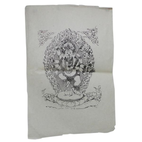 ガネーシャのモノクロ絵柄手漉きロクタ紙に描かれています。火焔光が力強い8手のガネーシャガネーシャ神は、象（ゾウ）の頭をした、現世利益をもたらす神とされ、幸運や学問の神、富の神として大人気の幸運の神様です。■全体の大きさ縦:約75cm 横:約...