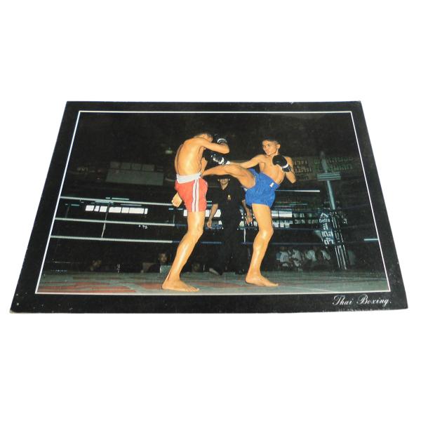 タイのボクシング風景写真プリントのポストカードです。■全体の大きさ縦:15cm 横:10.5cm重さ：6g■ご注意点アジアのポストカードです。経年劣化等により四隅の角がつぶれている裏面の薄い黄ばみが見られるものがあります。複数ある物は質の程...