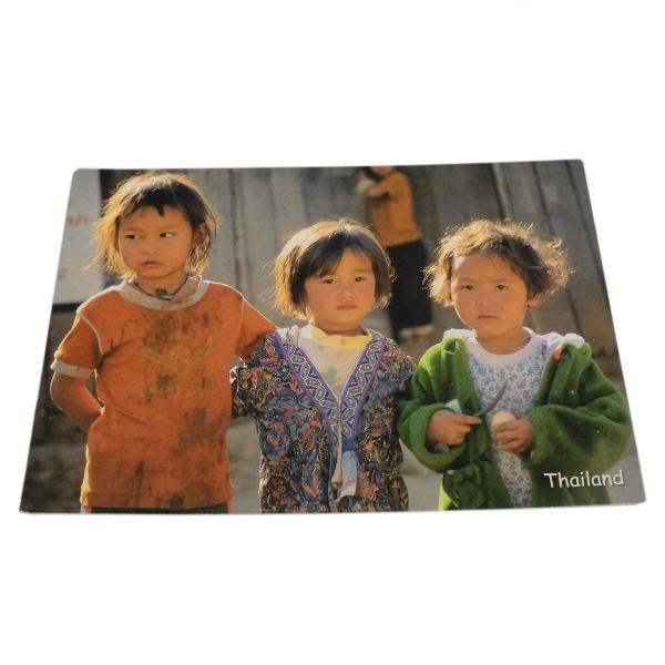 タイ・山岳民族の人々や風景を映した素朴な風景.農村風景とてもきれいな写真プリントのポストカードです。■全体の大きさ縦:15cm 横:10.5cm重さ:5.4g■ご注意点アジアのポストカードです。経年劣化等により四隅の角がつぶれている裏面の薄...