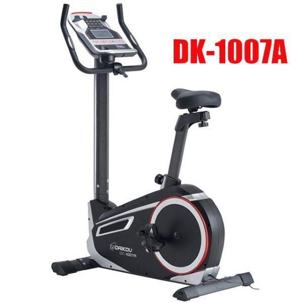 準業務用フィットネスバイクDK-1007A負荷は電動32段階・サドルも上下・前後に調節でき身長150cmから対応。タブレットや小物を置けるマルチパネル採用。デイサービス様リハビリ施設様にもおススメのエアロバイクです。★ポイント10倍★東京2...