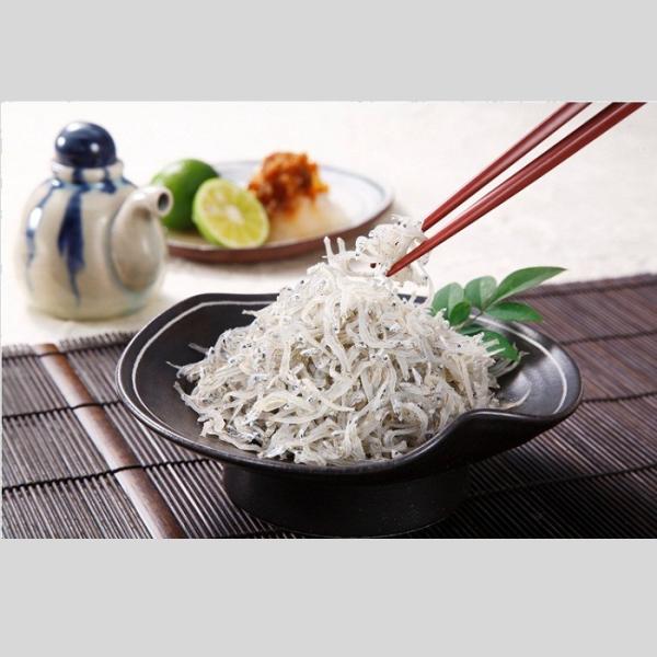 (有）マキノ海産　ちりめんパック(CP35)季節の贈り物・お土産に！地元愛媛で水揚げされたちりめんを鮮度をそのままに特殊パックしました。