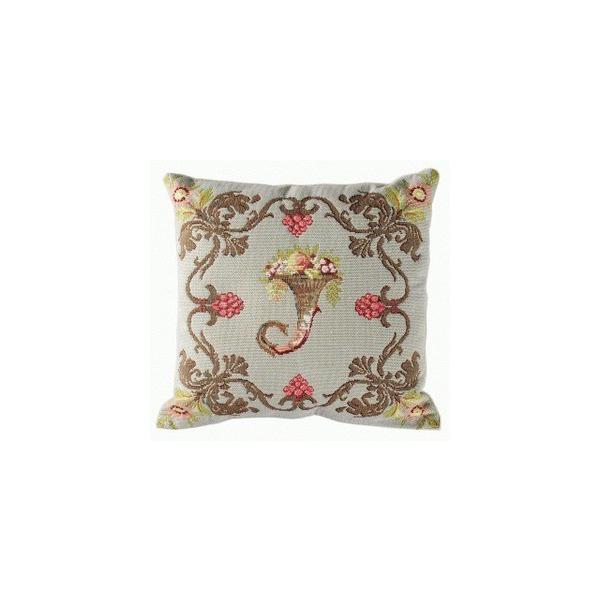 サイズ：約25×25cm素　材：【表地】綿72%, ビスコース25%, ポリエステル3%　　　　【裏地】綿100%　※ドライクリーニング原産国：フランス製備　考：中綿入り※中綿は縫込みの為、出し入れする事はできません。※メール便不可サイズの...