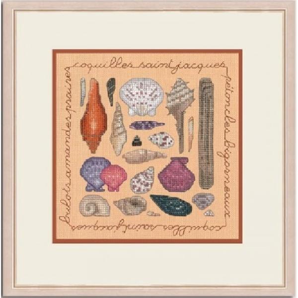 サイズ：約13×14cmキット内容：刺繍布、刺繍糸、針、図案、簡単な日本語説明書刺繍布： リネンイーブンウィーブ（サーモン）1cmに12目難易度：中級者向き クロスステッチ額はキットに含まれていません。