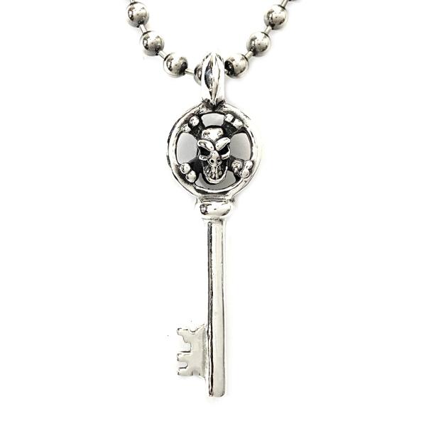 1985年。カリフォルニアの広大な海とメカニカルデザインなどから多彩な影響を受けブランドを設立。波と釣り、モーターサイクルなどのイメージを融合し、そこにデザイナーのエッセンスが加えられ最高の機能と品質に仕上がっている。【大きさ】 縦48mm...