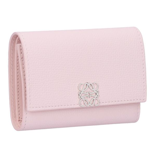 ロエベ LOEWEフロントのパラジウムアナグラムがポイントの折財布。上品で落ち着いた印象を与えるデザインです。掌に収まるサイズ感、ポケットも充実しデザイン性、機能性も妥協しない大人におすすめの一品です。【サイズ（約）】縦/約8.5cm横/約...