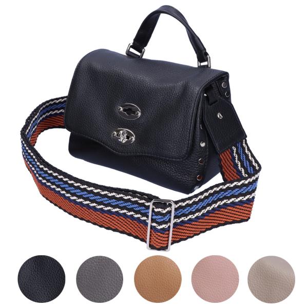 ザネラート ZANELLATOザネラートを代表する『POSTINA』のワンハンドルの2WAYバッグ。上質なカーフスキンを使用しており、しっとり柔らかな感触が特徴。50年代ごろイタリアの郵便局員が実際に使用していたバッグをイメージして作られて...