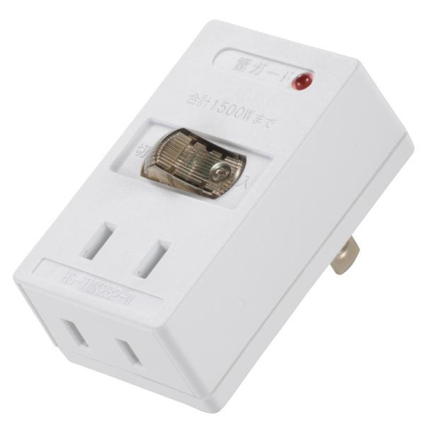【 特 長 】雷サージ軽減素子内蔵で落雷のダメージを軽減します。LED点灯式集中スイッチ付き絶縁カバー付きプラグで、トラッキング火災を防止します。. 【 仕 様 】■ コンセント：2個■ 15A 125V 1500W以下■ 雷サージ軽減素子...