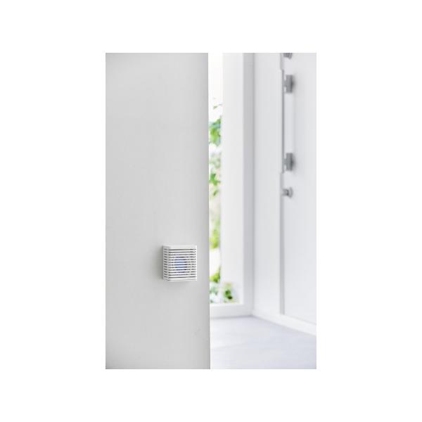 ●置き場所に困る消臭剤を石こうボードピンで玄関やトイレの壁に浮かせて収納。●生活感が出る消臭剤を隠してスタイリッシュに収納できます。浮いているので床のお掃除も簡単です。そのまま置いてもご使用できます。壁の穴が目立ちにくい石こうボードピンを使...