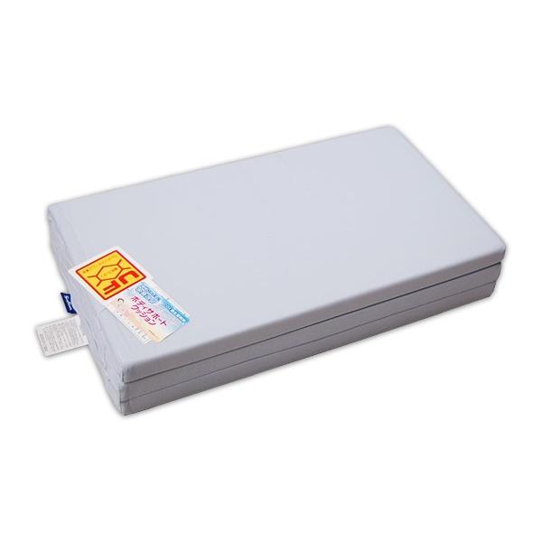 （ベビー用敷きふとんを併用してください）身体をしっかり支えてくれるハードタイプ。環境に優しい水発泡ウレタン(かため200N)　◆厚さ4cm軽量タイプ、収納に便利な三ツ折りマット　◆中材を確認できるファスナー付き側地 … /サイズ：(Baby...