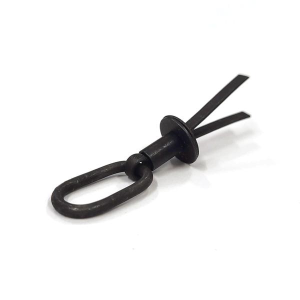 一輪挿し等の小物を壁掛けの作品に仕上げたい場合に使用。鉄製と銅製があります。 <br>胴体と首の距離によって金具の長さを選択して下さい。