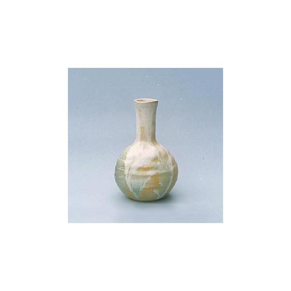 推奨焼成温度・・1180〜1200℃ 釉厚さ・・・・・0.8mm焼成適性・・・・酸化 特徴・・・・・・釉薬の厚さで乳白から淡茶に窯変をします。 流れやすいので注意。 水添加量目安・・1kg：900mlボーメ度・・・・54窯変は焼き物の一番魅...