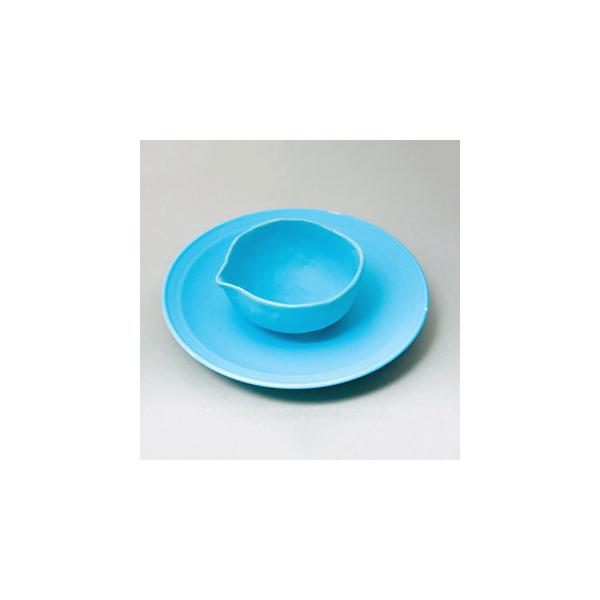 焼成温度・・・・1230℃ 釉厚さ・・・・・0.5mm焼成適性・・・・酸化 特徴・・・・・・艶消し状のしっとりとした釉調です。 水添加量目安・・・1kg：1000mlボーメ度・・・・52ニューマット釉薬は、艶消し状のしっとりとした釉調ですが...