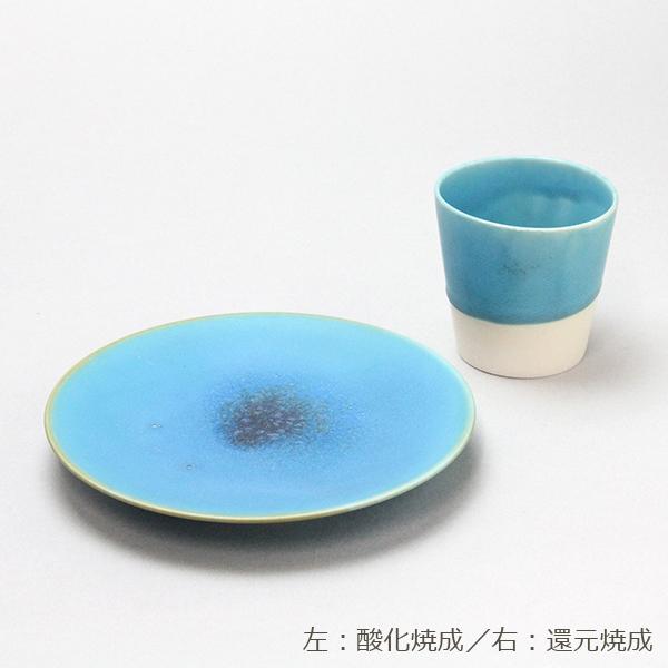 焼成温度・・・・1180〜1200℃  釉厚さ・・・・・0.8mm焼成適性・・・・酸化 特徴・・・・・・沖縄のきれいな海をイメージした新しい「やちむん」釉薬です。白土には淡い青、赤土には緑系の発色になります。※透明釉の上から重ねるとブクが出...