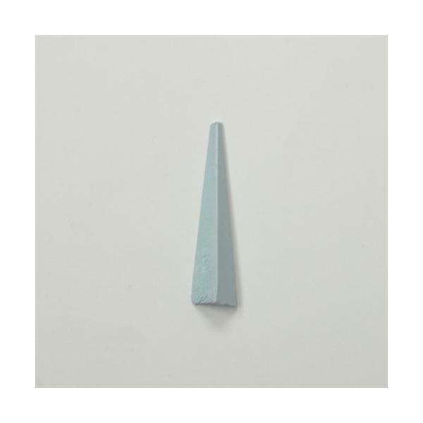 熔倒温度・・・1140℃釉薬の熔ける具合を微妙に把握するための窯用高温計の一種です。目的温度付近の熔倒温度をもつ数本のコーンを炉内に立て、熔倒変形の度合いを見てその時の熱量を測ります。窯内の温度分布の測定のための必需品で、温度計と併用して使...