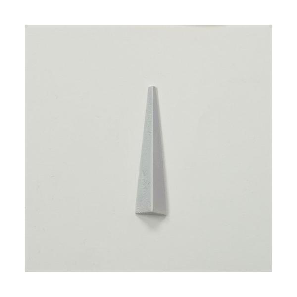 熔倒温度・・・1160℃釉薬の熔ける具合を微妙に把握するための窯用高温計の一種です。目的温度付近の熔倒温度をもつ数本のコーンを炉内に立て、熔倒変形の度合いを見てその時の熱量を測ります。窯内の温度分布の測定のための必需品で、温度計と併用して使...