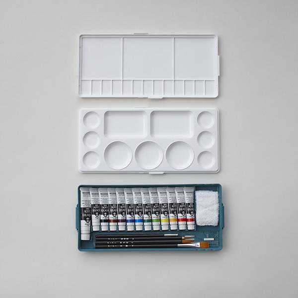 【セット内容】●Wパレット付ケース<br>11ml絵具×12色+20mlホワイト×1本●黒軸デザイン筆(ナイロン)3本(面相筆・彩色筆・平筆)●黒軸棒●アクリル製ミゾ付定規(25cm)●ミニふきん＊ケースのサイズ・・・縦137×...