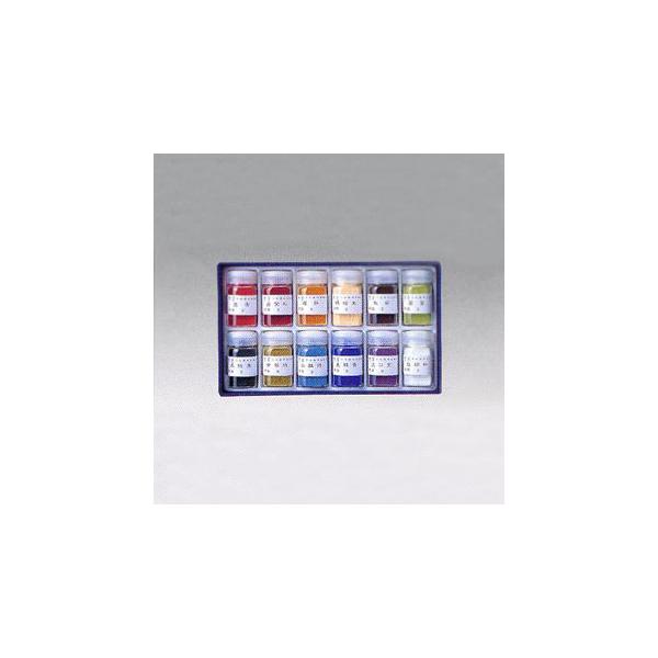 ●各色、標準番号9番、15g入りセット内容・・・15gビン入×12色日本画の代表的な絵具である岩絵具は天然物と人造物がありますが、新岩絵具は体質に金属酸化物(コバルト、スズ、マンガン等)を混合し焼成して科学的に作られています。天然物が少なく...