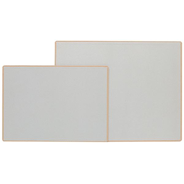 デッサン時の画板や作品の携帯に便利です。