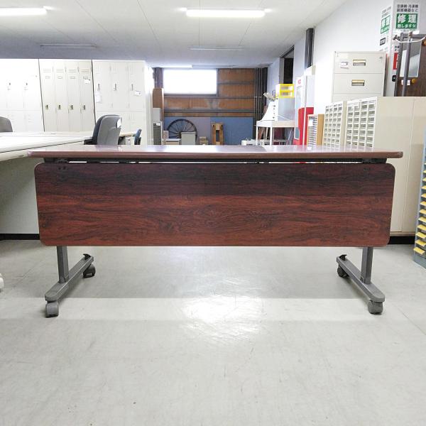 品名 会議テーブル / メーカー 株式会社内田洋行 / 型式 TSF / 製造年 不明 / 保証期間 30日 / 電源 - / ガス種 - / サイズ（外寸） 1500x600x700 / メモ 化粧板付 キャスター付