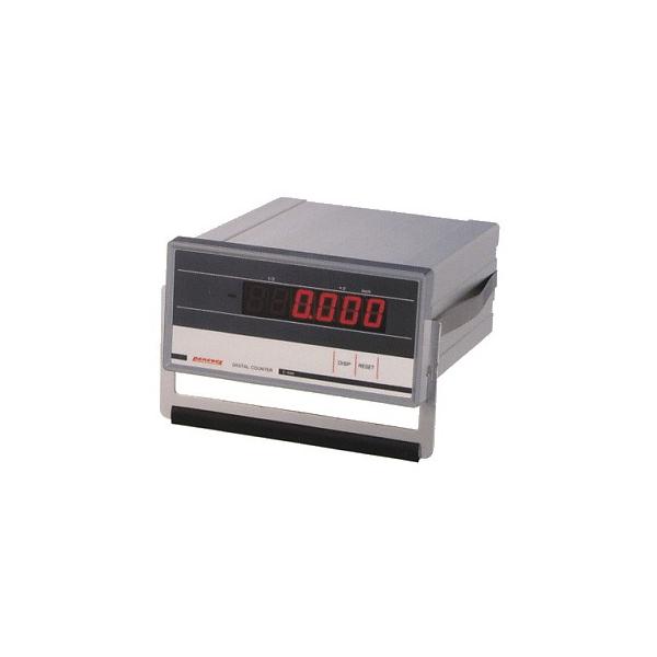 ■デジタルカウンタ C-500の特長●豊富な表示機能と多彩な測定機能を備え、コンパクトなデザインで制御盤への組込も机上へ置くこともできます。●操作性に重点を置いたシンプルタイプ●1/2表示機能●2倍表示機能●データ出力 ( カウンター→RS...