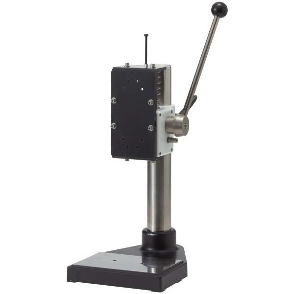 ■フォースゲージ 縦型手動計測スタンド SVL-1000Nの特長●レバー式の縦型手動計測スタンドで高い作業性の測定が可能●ローコストで手軽に測定可能●A4用紙程の卓上面積に置けるため省スペース●ハンドルタイプの簡易型手動計測スタンドSVH-...