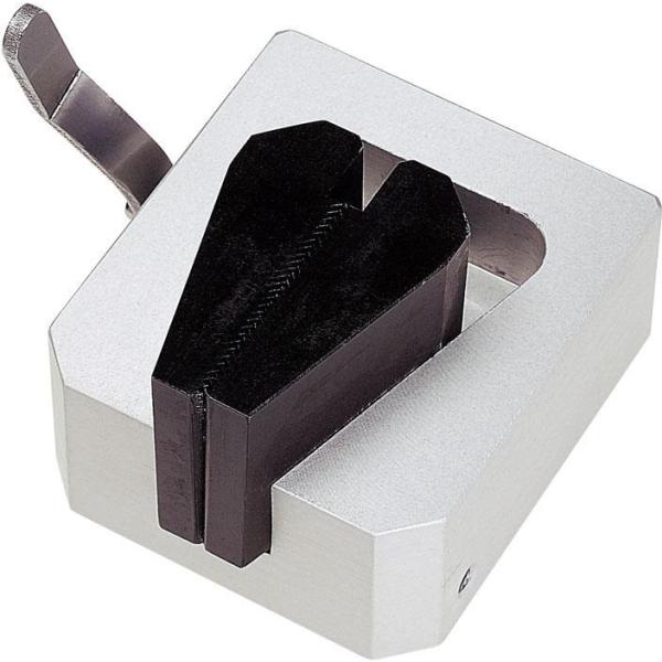 ■引張試験系アタッチメント ワイヤークランプ治具 CW-500Nの特長●ワイヤーやケーブルのクランプに適しています。●レバー式でワンタッチでのクランプが可能です。●クサビ式で引張により自動に締め付けられます。●許容荷重…500N●クランプ方...