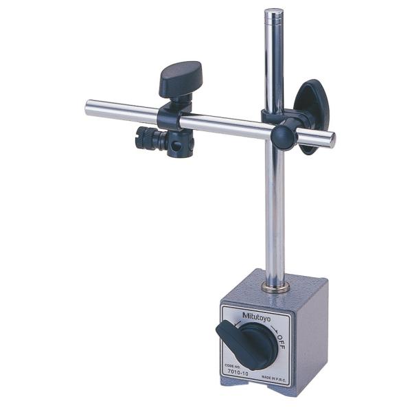■マグネチックスタンド 7010-10の特長●強力な磁力で工作機械や治具に固定できますので、テストインジケータ、ダイヤルゲージ※を取り付けての検査などに幅広くご利用いただけけます。●縦・横の取付穴やブッシュにテストインジケータ、ダイヤルゲー...