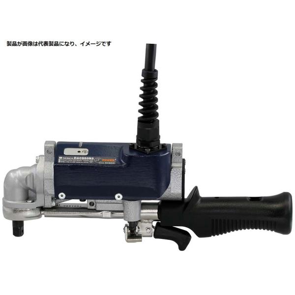 ■DAC型半自動電動エアトルク DACS25N3  ストレートコード仕様の特長●セル生産、サブラインでの締付け作業用に●インパクトレンチ用の防振ソケットが使用可能。回転時の振れ減少し作業効率が向上●1台で着座までの仮締めを電動で行い、最終締...