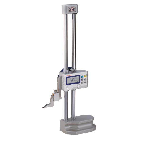 ■デジタルハイトゲージ 192-613-10 HD-30AX の特長●二本柱構造で、より安定した測定ができます●手になじみやすいデザインのベースを採用●ハイコントラスト液晶の採用で高い視認性を実現し、読み取り易い文字表記●駆動ハンドルを手前...