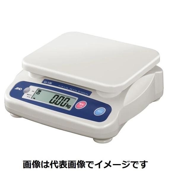 ■検定付きデジタルはかり  SJ1000N-A1の特長●測定方式：電気抵抗線式(ロードセル式)●精度等級：3級●目量の種類：単目量●取手部のある持ち運びやすい構造●全高が低く、計量物の載せ降ろしが容易●大型液晶 文字高25mm●オートパワー...