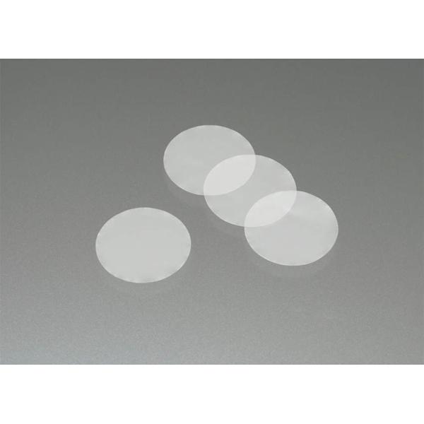 ■トラックエッチドメンブレン PCTE φ25mm 0.6μmの特長●孔はPCフィルムを貫通している為、孔径を上回る粒子は確実に表面に捕獲します。●PC(ポリカーボネート)製。●親水性、円形。●サイズ：φ25mm●孔径(μm)：0.6●入数...