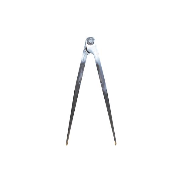 ■鋼製コンパス E-2 30cm 超硬チップ付 77545の特長●ケガキ作業や寸法の写し取りにご利用いただける鋼製コンパスです●硬質クロムメッキ処理・熱処理等が施された硬い金属にもケガけます●先端端超硬チップ付なので摩耗しにくく長持ちします...