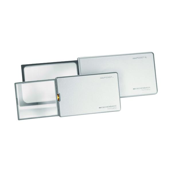 ■カード型ルーペ イージーポケットXLシルバー 2.5倍 152211の特長●新開発「ディフラクティブ非球面レンズ」が傷や汚れを防ぎ、高い透明度と高倍率を実現します●レンズの開閉で自動点灯するＬＥＤライトを搭載したカードサイズの携帯用ルーペ...